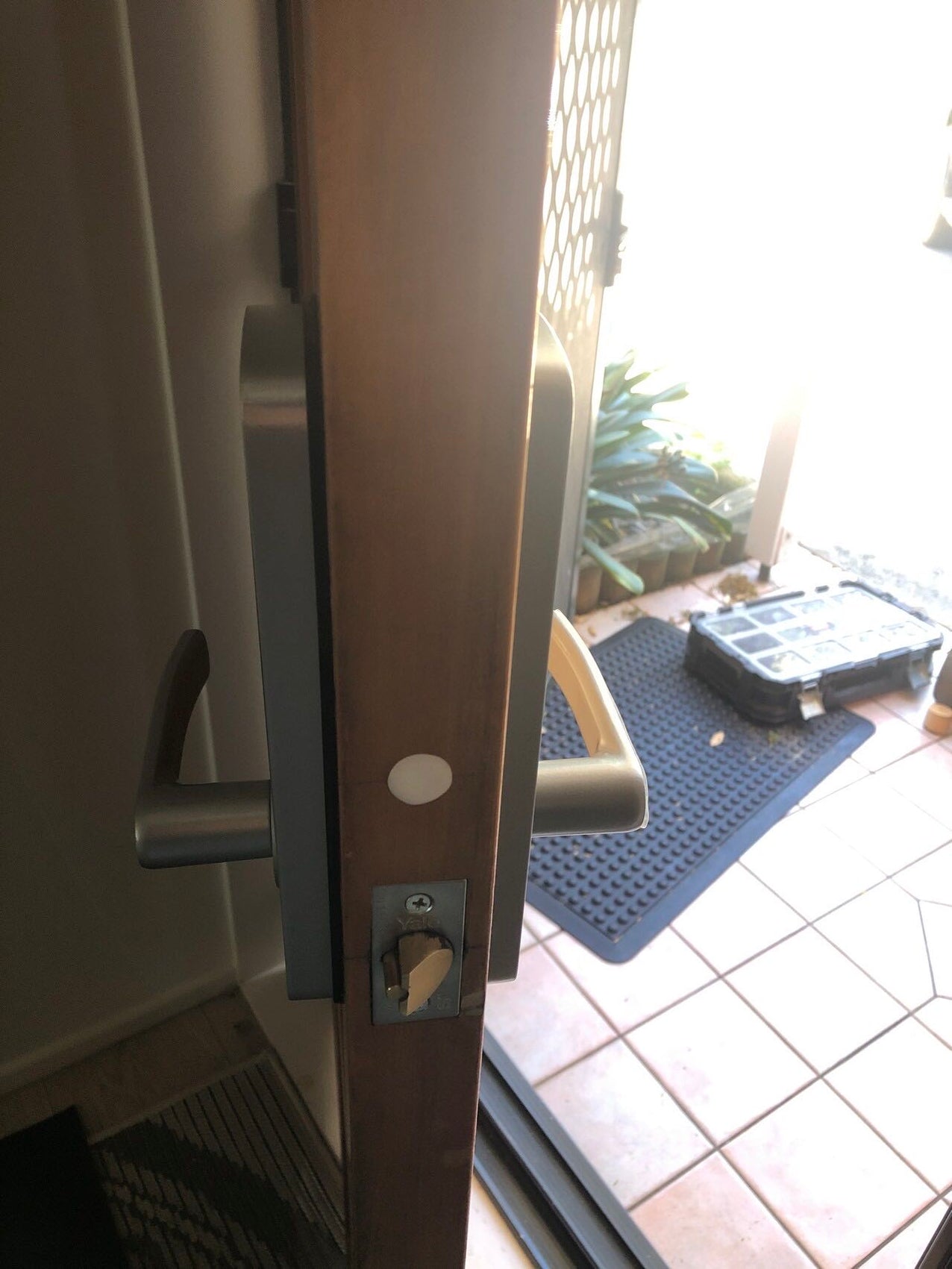 Yale Unity Entrance Door Lock + Connect Plus Hub 2 | The Keyless Store